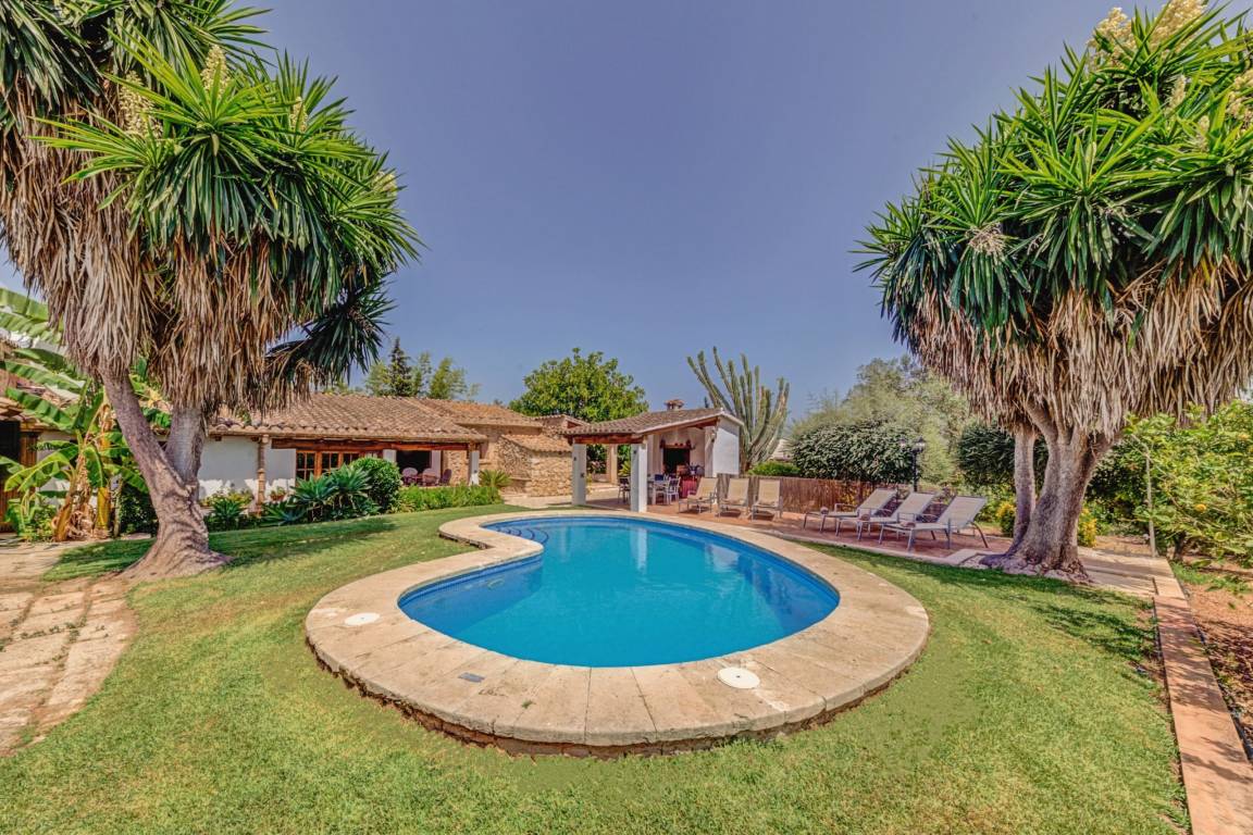 211 M² Villa ∙ 3 Bedrooms ∙ 6 Guests - Port de Pollença