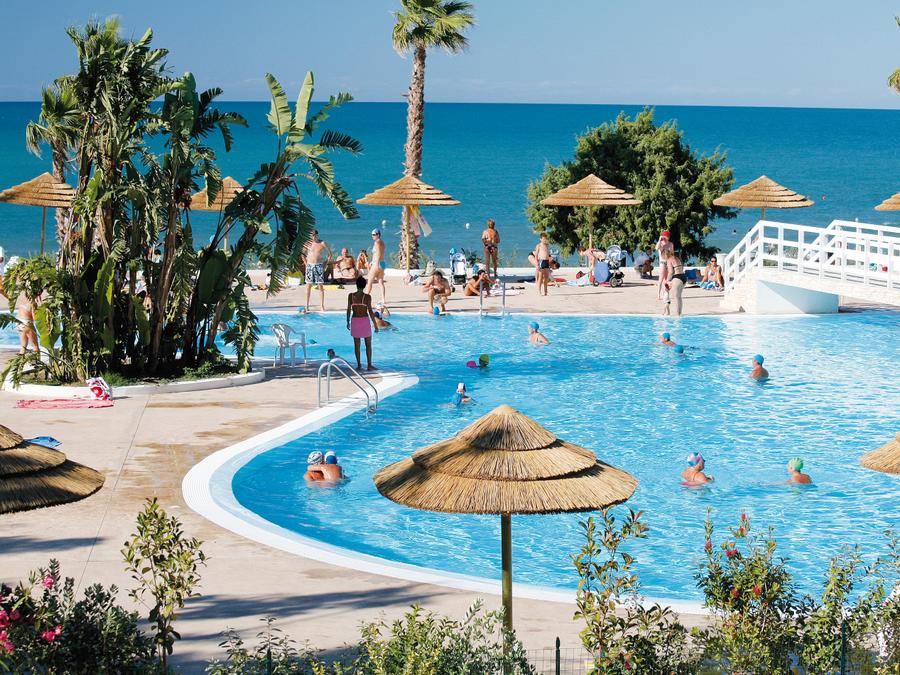 24 M² Caravan ∙ 2 Bedrooms ∙ 6 Guests - Puglia