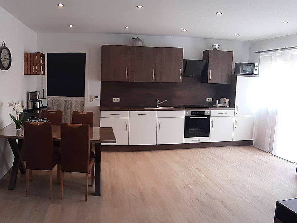 Ferienwohnung ∙ 2 Schlafzimmer ∙ 4 Gäste - Pfarrkirchen