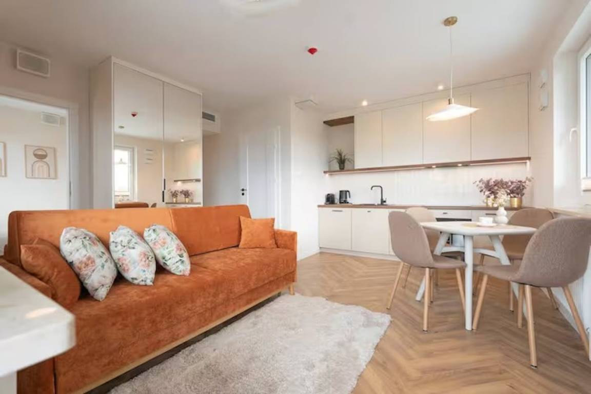 30 M² Appartement ∙ 1 Slaapkamer ∙ 4 Gasten - Warschau