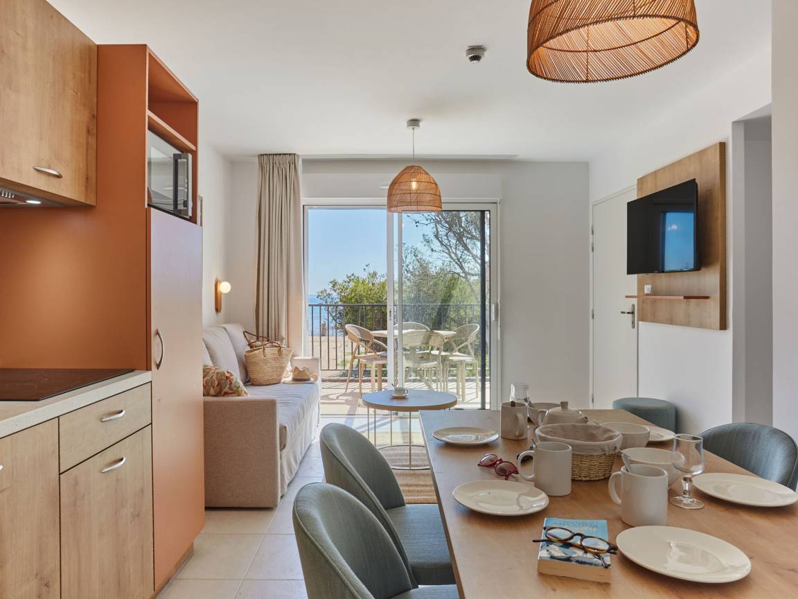 68 M² House ∙ 1 Bedroom ∙ 6 Guests - Porquerolles