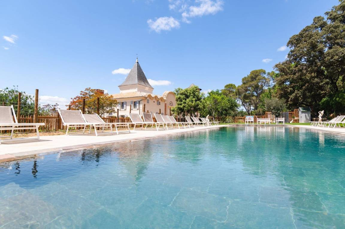 232 M² Maison De Vacances ∙ 3 Chambres ∙ 6 Personnes - Pézenas