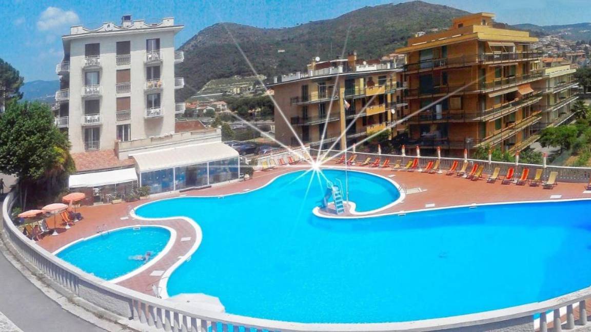 75 M² Apartment ∙ 2 Bedrooms ∙ 6 Guests - Finale Ligure