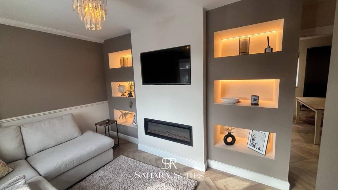 Apartment ∙ 2 Bedrooms ∙ 4 Guests - Oldham