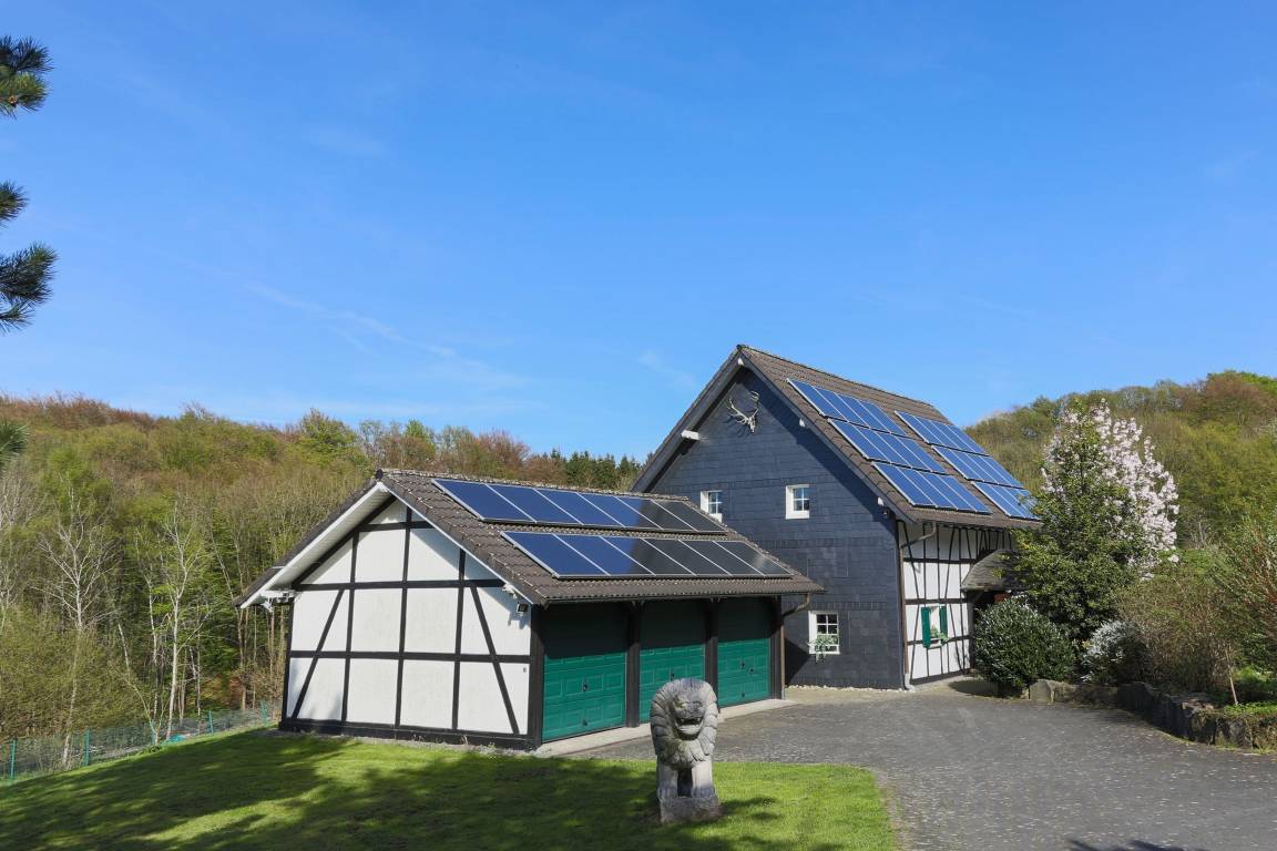 120 M² Ferienhaus ∙ 3 Schlafzimmer ∙ 8 Gäste - Eitorf
