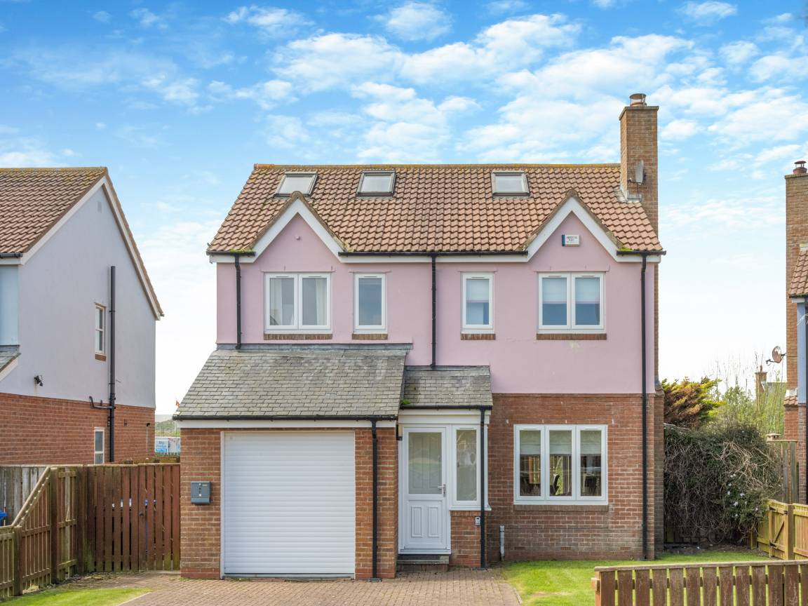 Cottage ∙ 4 Bedrooms ∙ 10 Guests - Beadnell