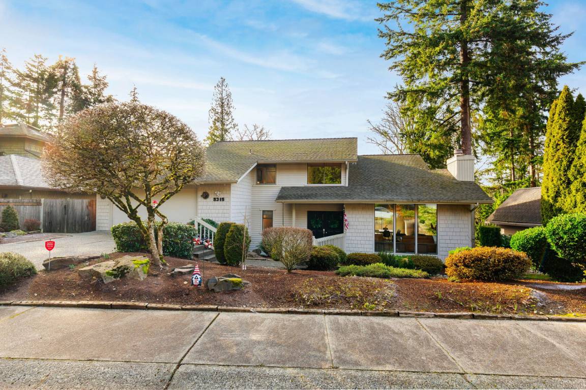287 M² House ∙ 4 Bedrooms ∙ 9 Guests - Kirkland, WA