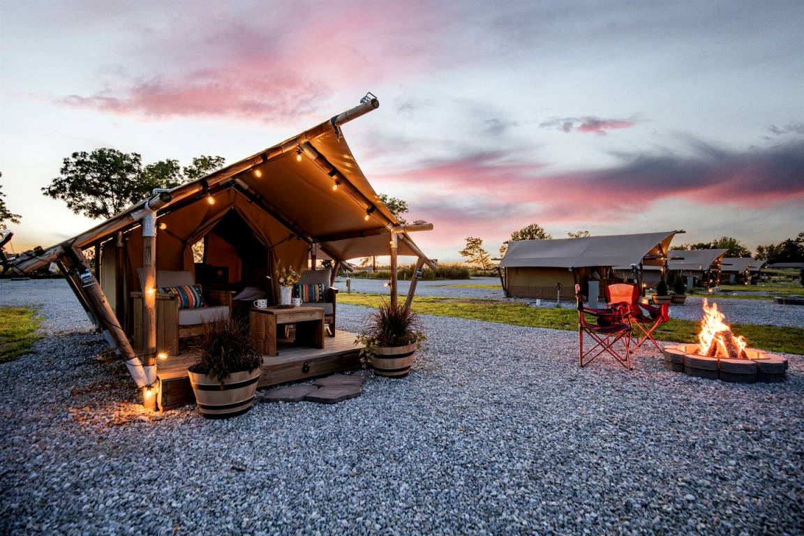 Camping ∙ 1 Chambre ∙ 2 Personnes - Table Rock Lake