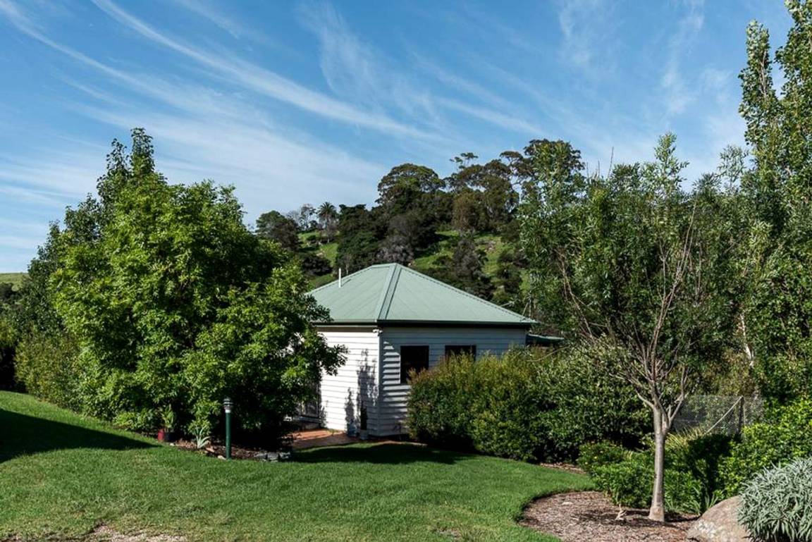 House ∙ 1 Bedroom ∙ 4 Guests - Cobargo