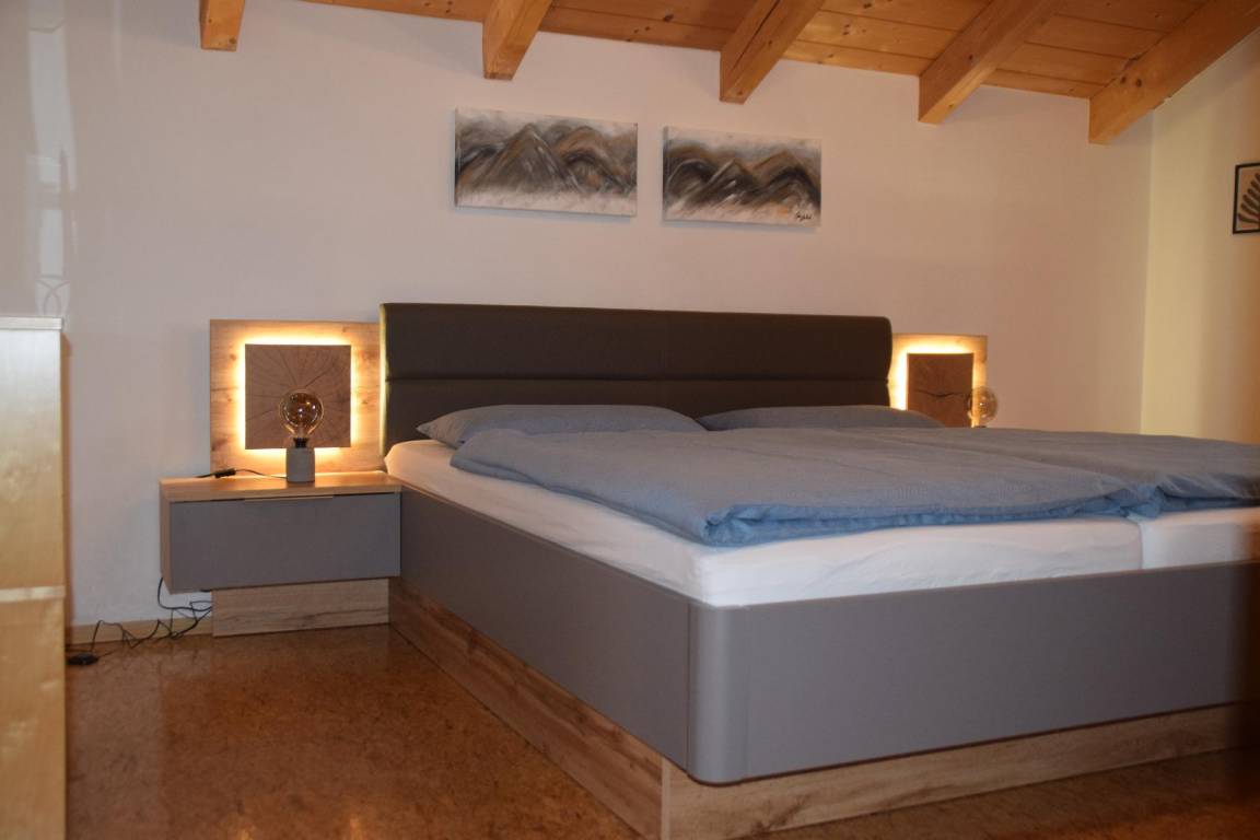 55 M² Ferienwohnung ∙ 1 Schlafzimmer ∙ 4 Gäste - Deggendorf