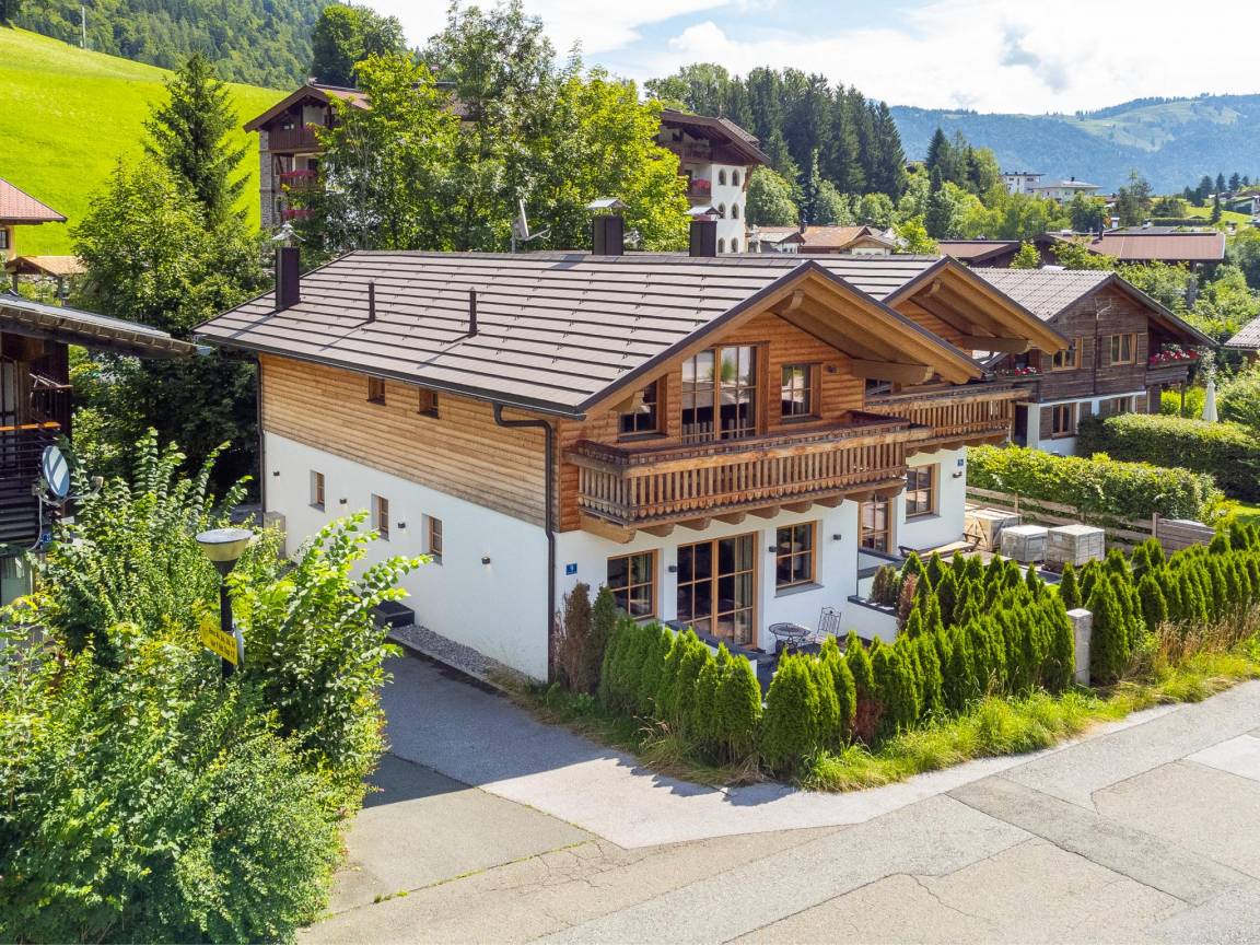 180 M² Chalet ∙ 5 Schlafzimmer ∙ 10 Gäste - Kufstein