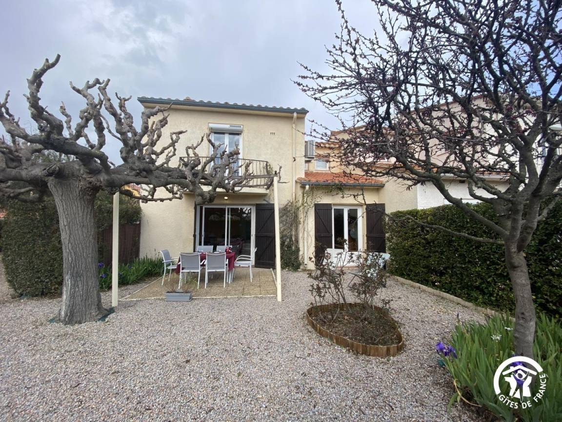 100 M² Gîte ∙ 3 Bedrooms ∙ 6 Guests - Perpignan
