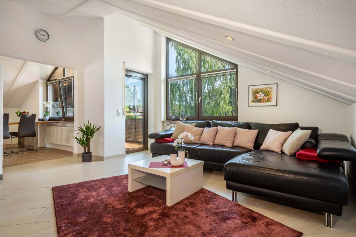 75 M² Ferienwohnung ∙ 3 Schlafzimmer ∙ 5 Gäste - Aulendorf