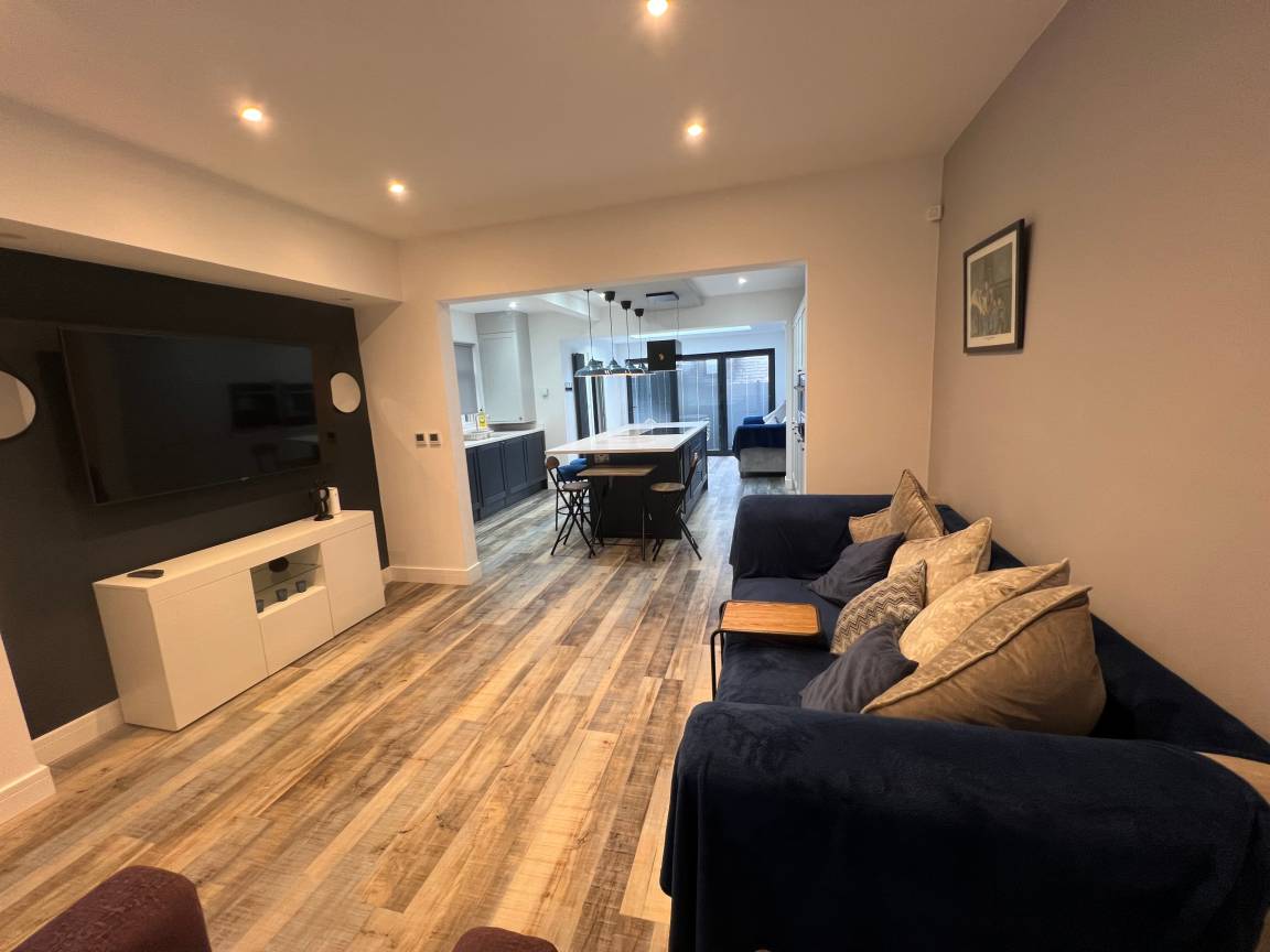75 M² Huis ∙ 2 Slaapkamers ∙ 4 Gasten - Bury