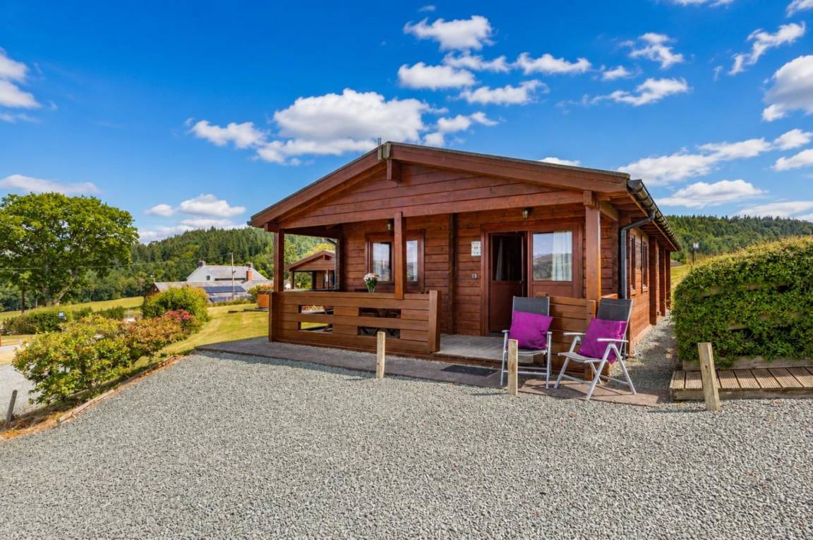 Lodge ∙ 2 Bedrooms ∙ 4 Guests - North Wales