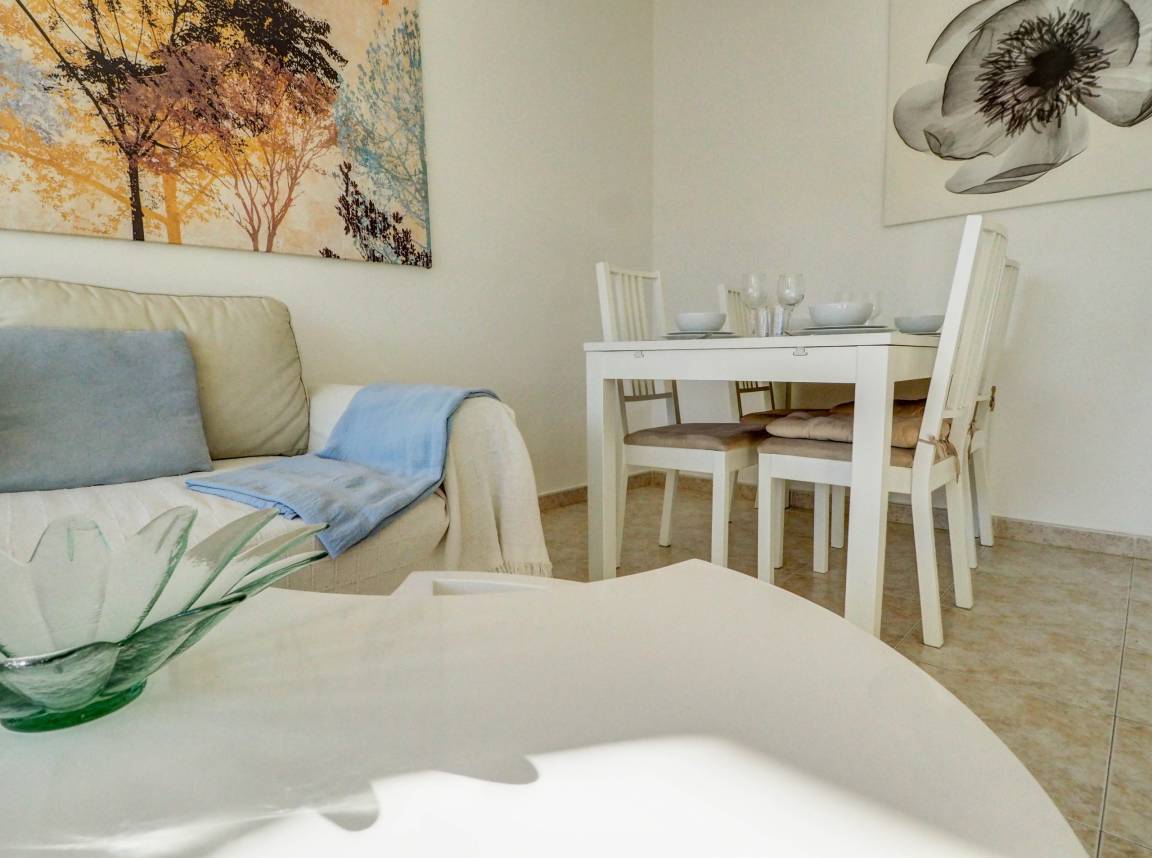 80 M² Apartamento ∙ 2 Habitaciones ∙ 4 Huéspedes - Sitges