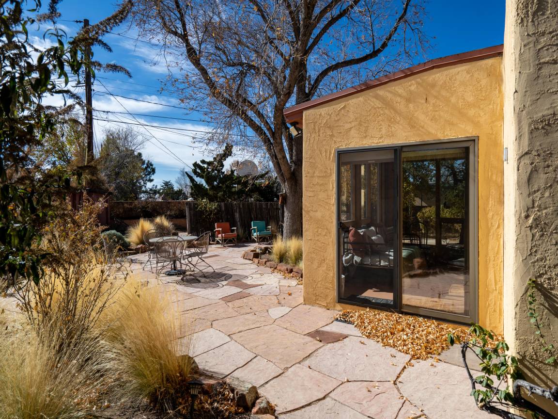 97 M² House ∙ 3 Bedrooms ∙ 8 Guests - Santa Fe, NM
