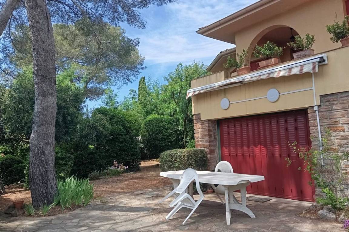 200 M² House ∙ 7 Bedrooms ∙ 14 Guests - Saint-Raphaël