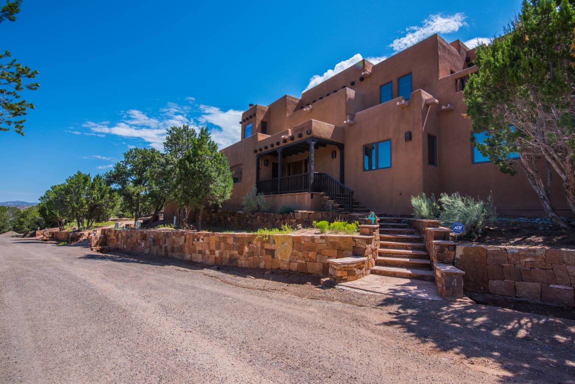 392 M² House ∙ 4 Bedrooms ∙ 10 Guests - Santa Fe, NM