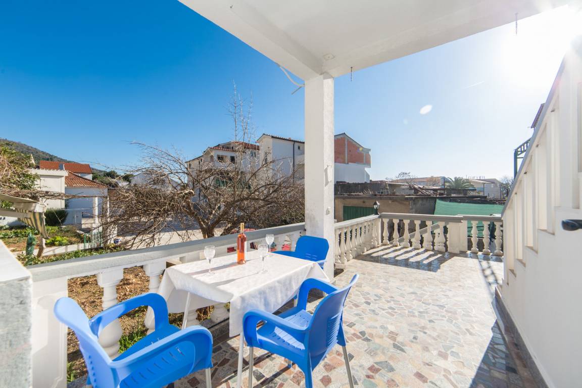 22 M² Ferienwohnung ∙ 1 Schlafzimmer ∙ 2 Gäste - Podaca