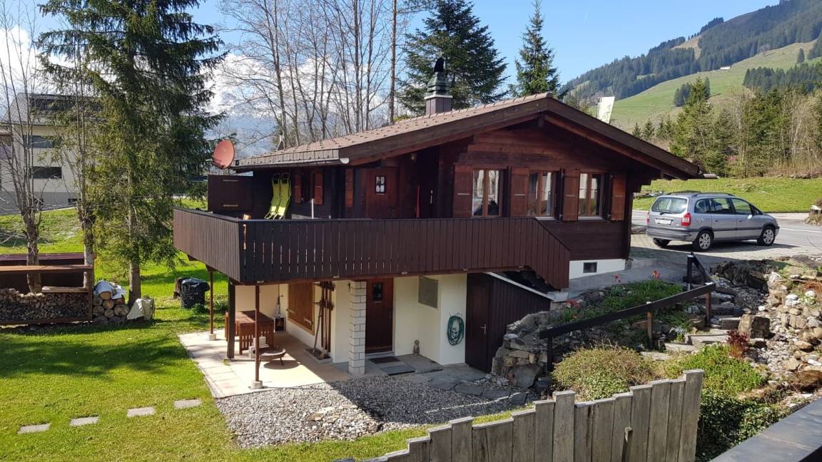 62 M² House ∙ 1 Bedroom ∙ 4 Guests - Brienz