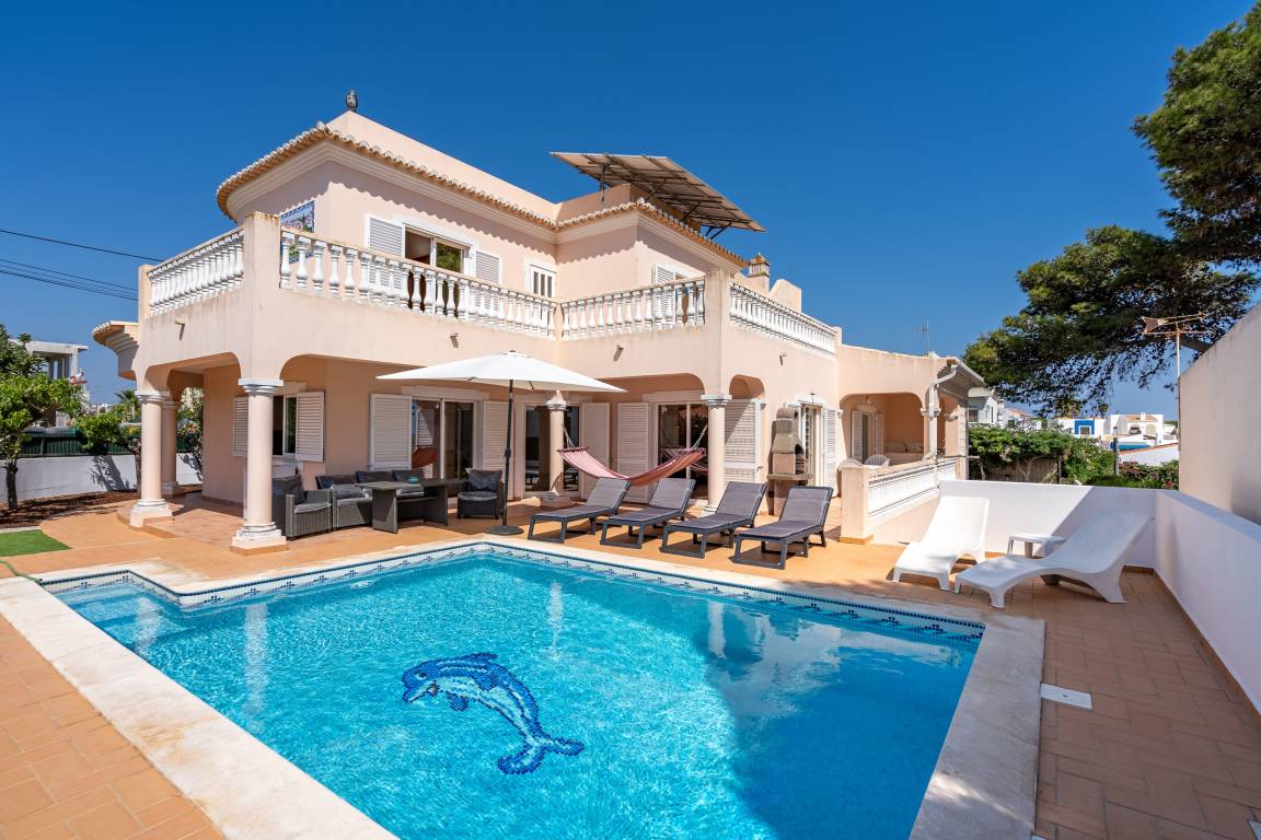 220 M² Villa ∙ 3 Bedrooms ∙ 7 Guests - Portimão