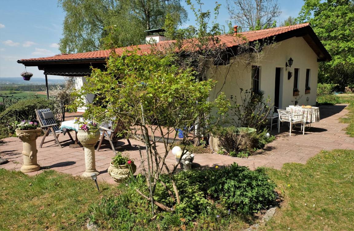 65 M² Ferienhaus ∙ 2 Schlafzimmer ∙ 3 Gäste - Bayreuth