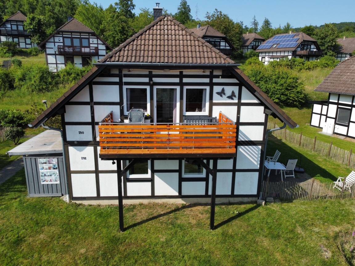85 M² Ferienwohnung ∙ 2 Schlafzimmer ∙ 4 Gäste - Frankenau
