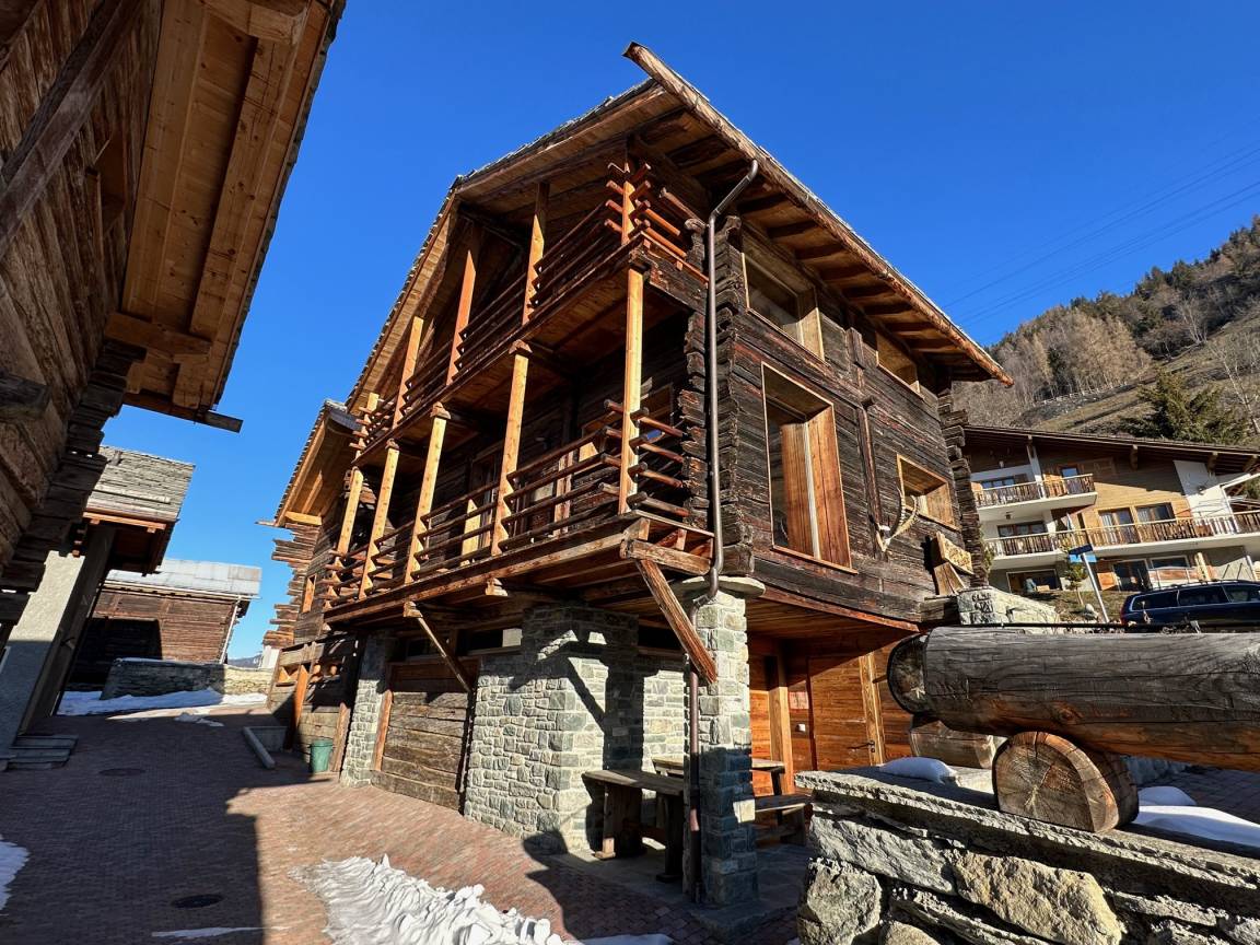 250 M² Chalet ∙ 4 Schlafzimmer ∙ 10 Gäste - Schweiz