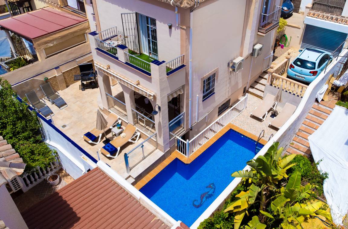 150 M² Maison De Vacances ∙ 3 Chambres ∙ 6 Personnes - Nerja