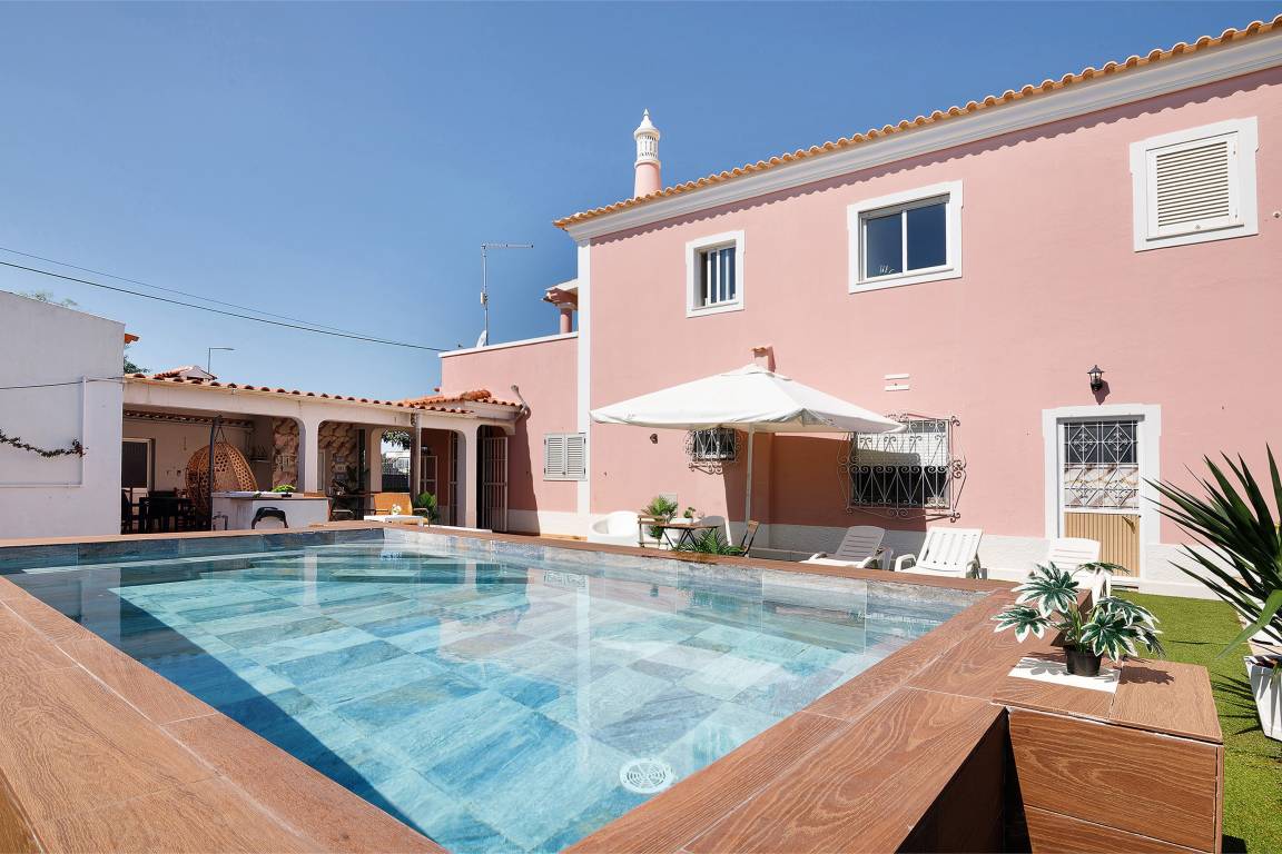 110 M² Villa ∙ 3 Bedrooms ∙ 8 Guests - Almancil