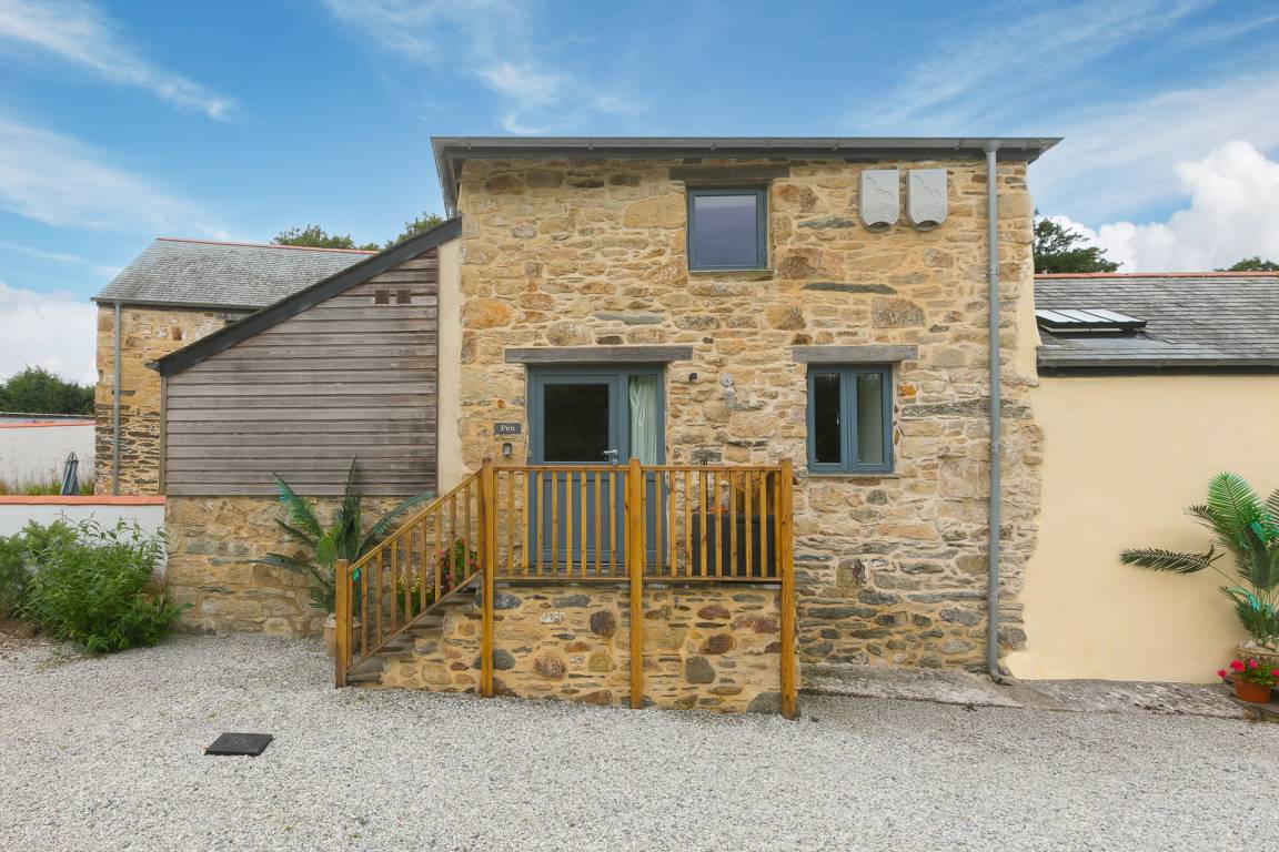 Cottage ∙ 3 Bedrooms ∙ 5 Guests - Newquay