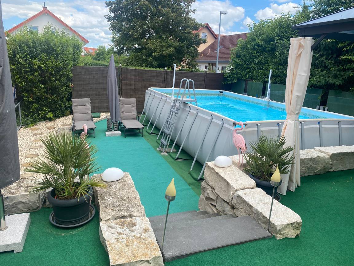 70 M² Ferienwohnung ∙ 1 Schlafzimmer ∙ 6 Gäste - Alzey