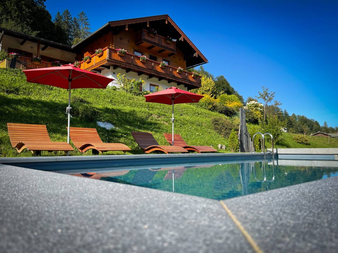 60 M² Ferienwohnung ∙ 2 Schlafzimmer ∙ 4 Gäste - Hallein