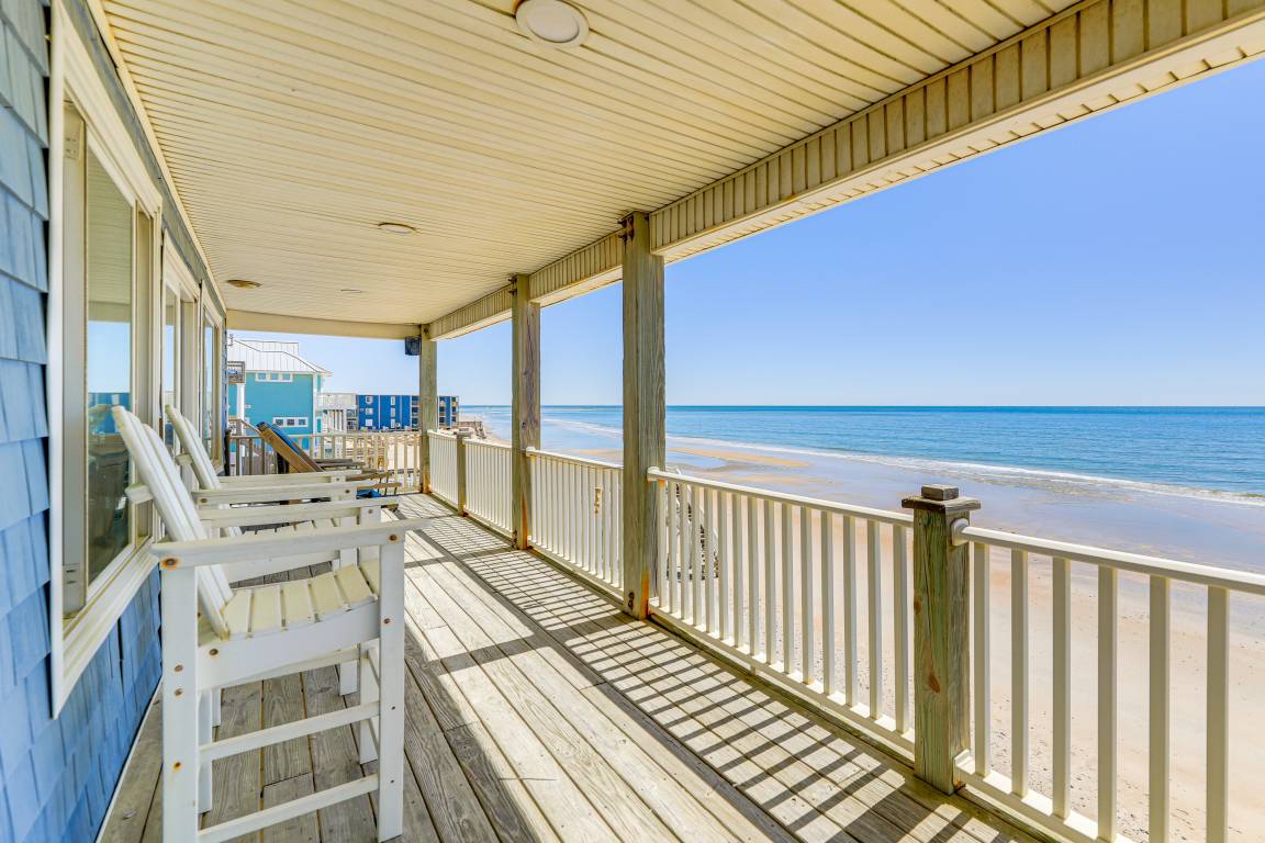 199 M² House ∙ 5 Bedrooms ∙ 14 Guests - North Topsail Beach, NC