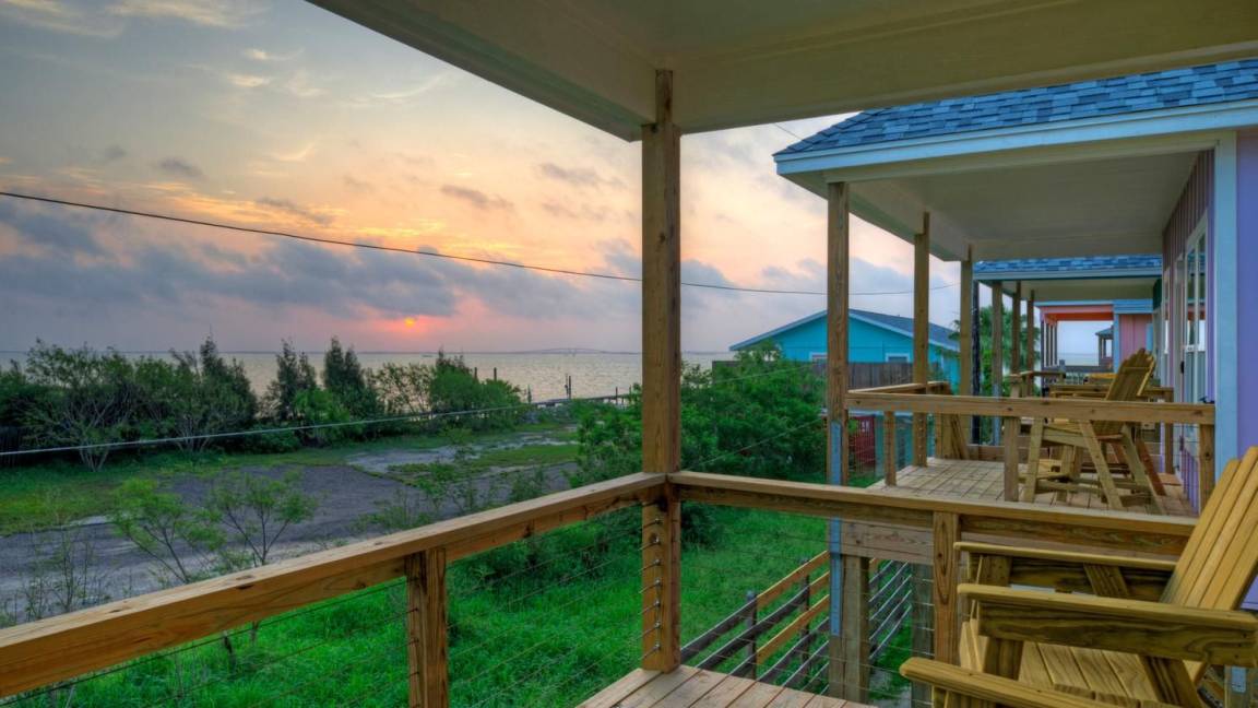 102 M² House ∙ 3 Bedrooms ∙ 6 Guests - Corpus Christi, TX