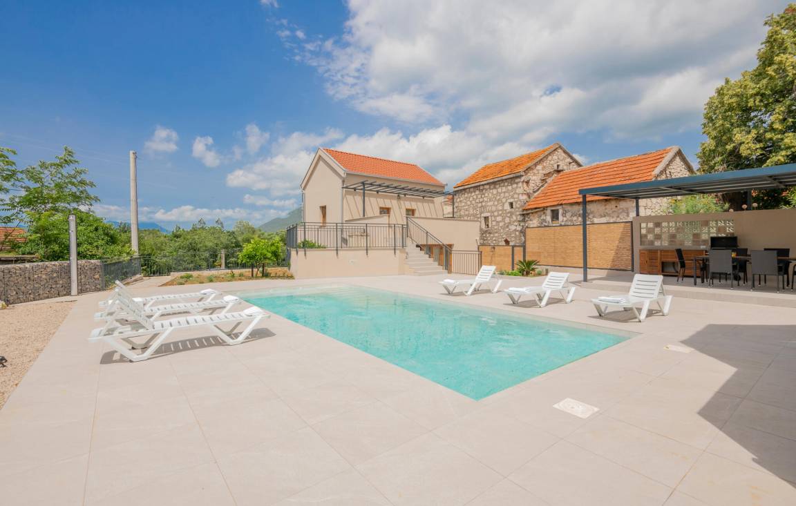 130 M² Ferienhaus ∙ 3 Schlafzimmer ∙ 6 Gäste - Vrgorac