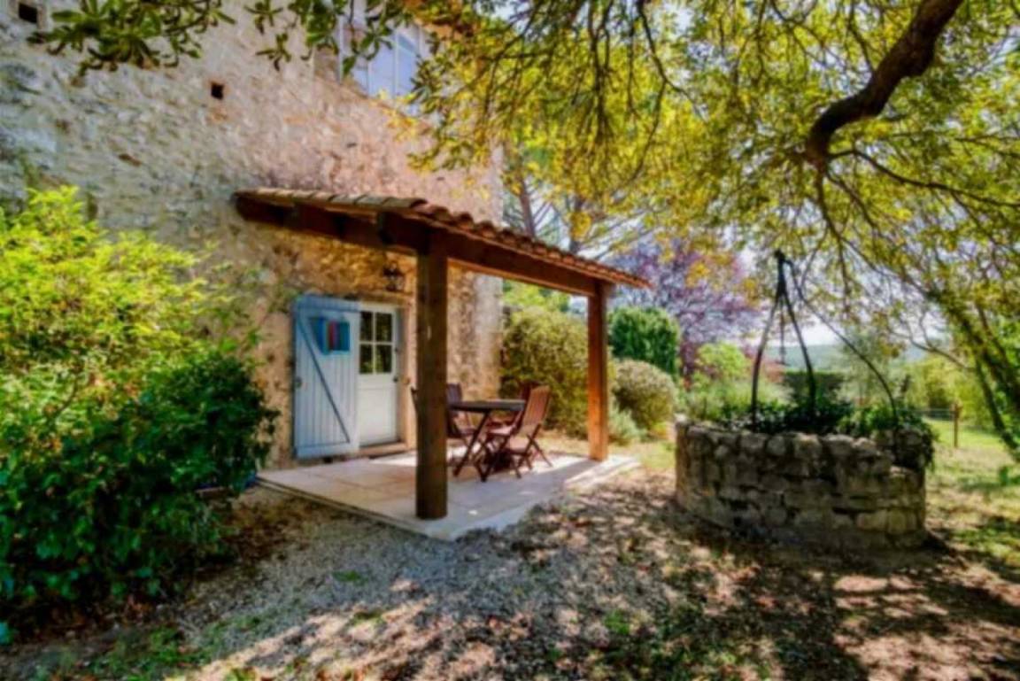 30 M² Camping ∙ 4 Guests - Lac d'Esparron
