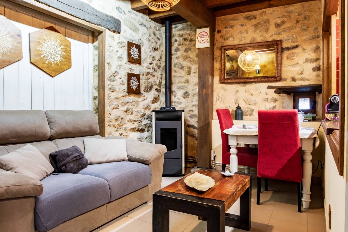 108 M² Casa ∙ 1 Habitación ∙ 2 Huéspedes - La Covacha