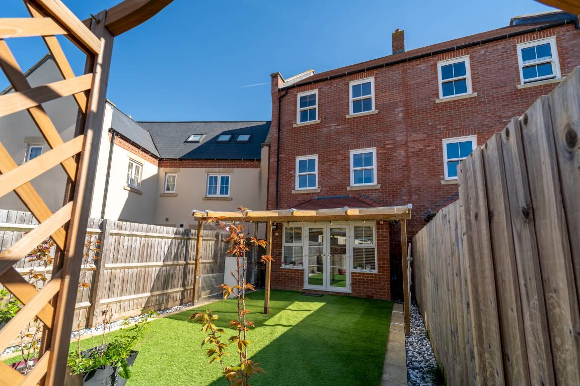 111 M² House ∙ 4 Bedrooms ∙ 7 Guests - Bicester