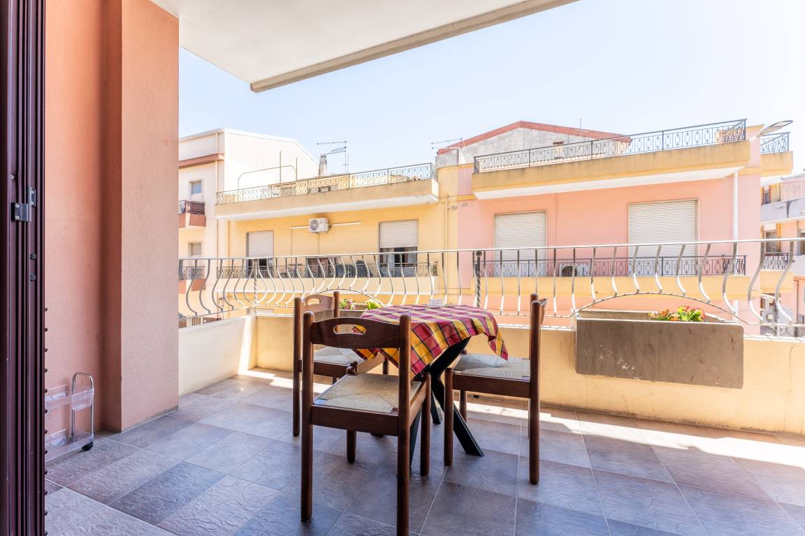 84 M² House ∙ 2 Bedrooms ∙ 6 Guests - Cagliari