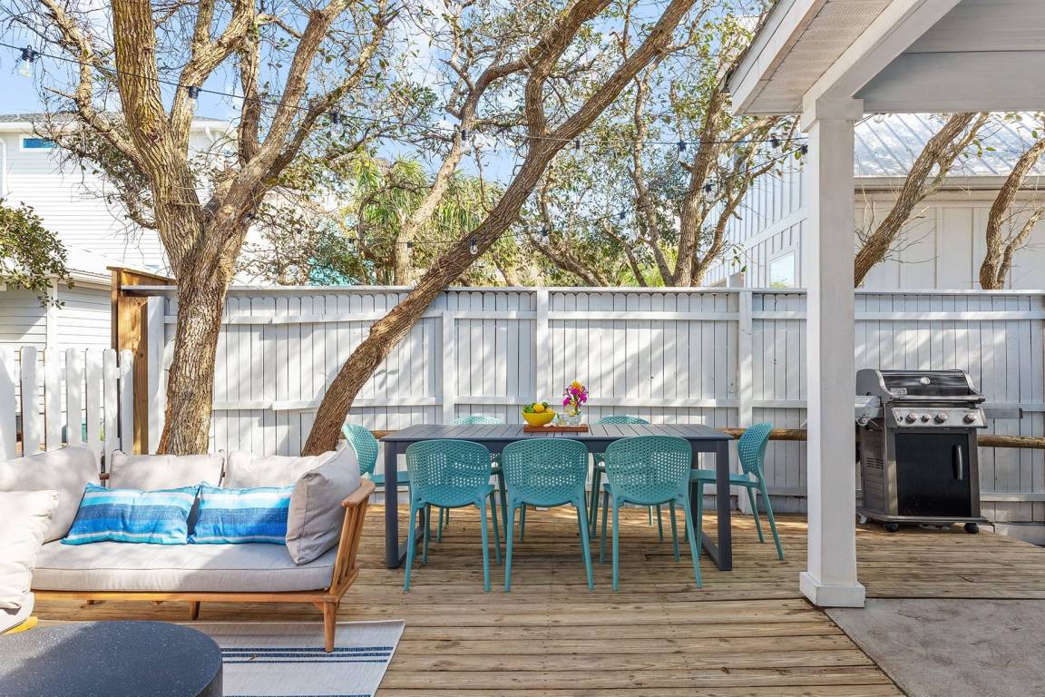 151 M² House ∙ 4 Bedrooms ∙ 10 Guests - Vilano Beach, FL