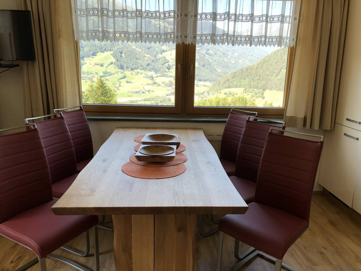 65 M² Ferienwohnung ∙ 2 Schlafzimmer ∙ 5 Gäste - Matrei in Osttirol