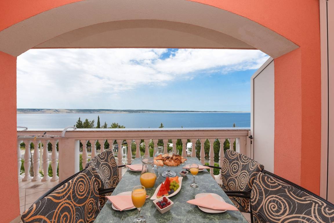 50 M² Apartment ∙ 2 Bedrooms ∙ 4 Guests - Starigrad
