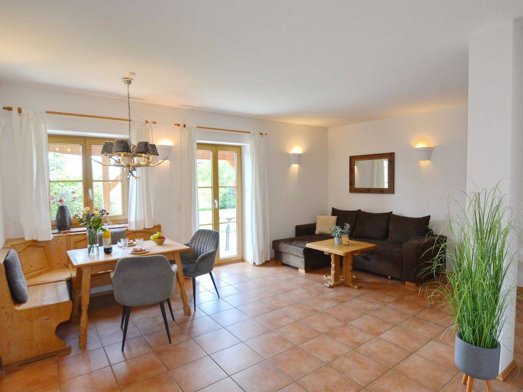 47 M² Ferienwohnung ∙ 1 Schlafzimmer ∙ 3 Gäste - Bad Endorf