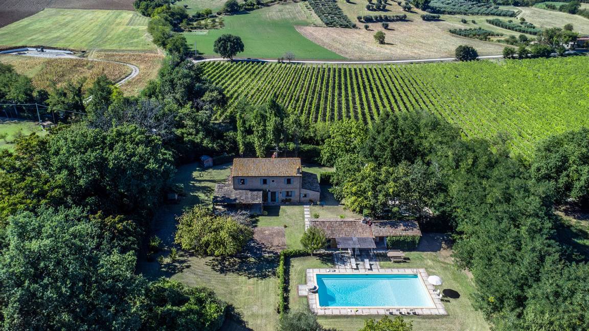 300 M² Villa ∙ 6 Chambres ∙ 14 Personnes - Fano