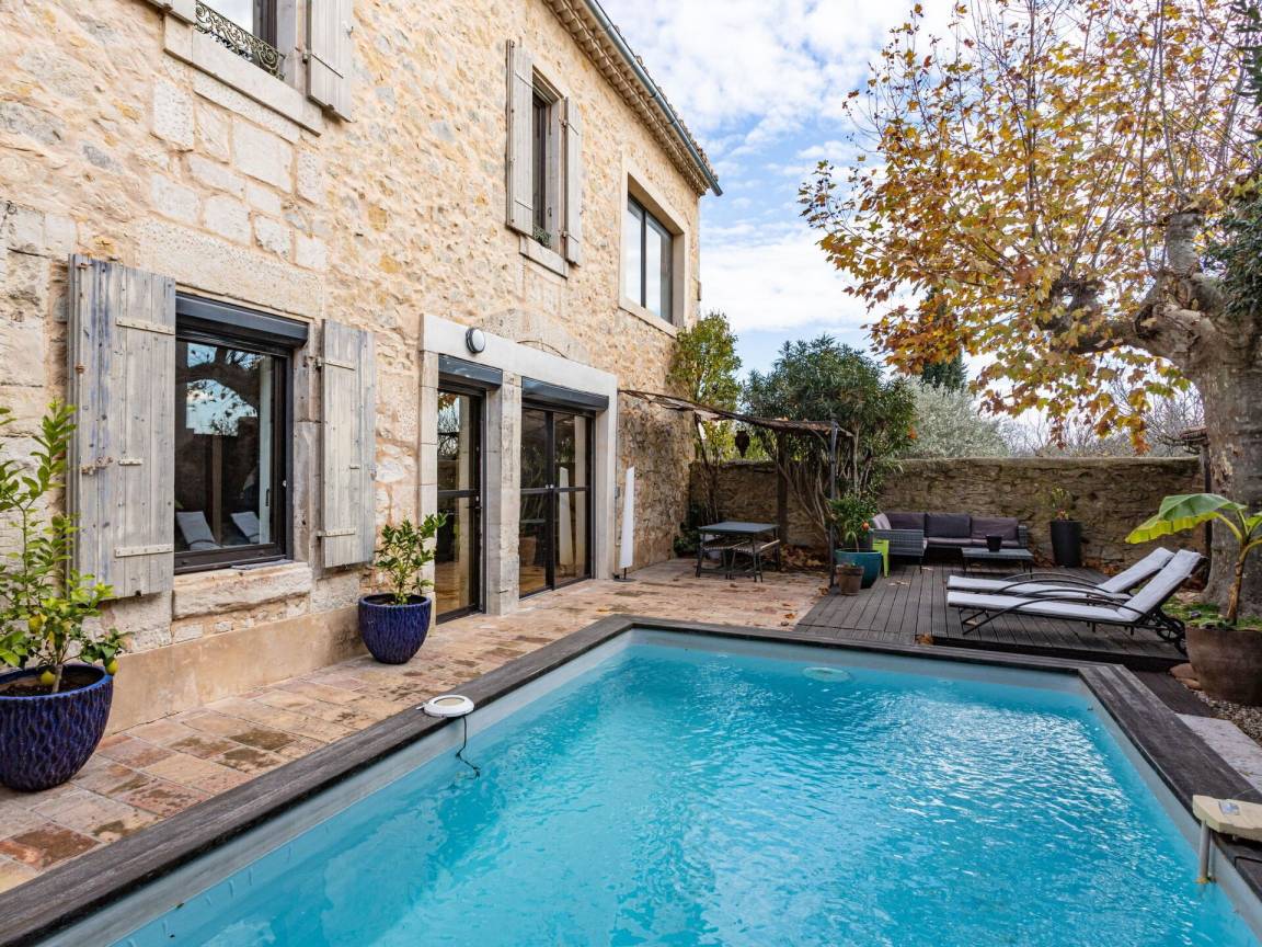 180 M² Maison De Vacances ∙ 4 Chambres ∙ 8 Personnes - Beaucaire