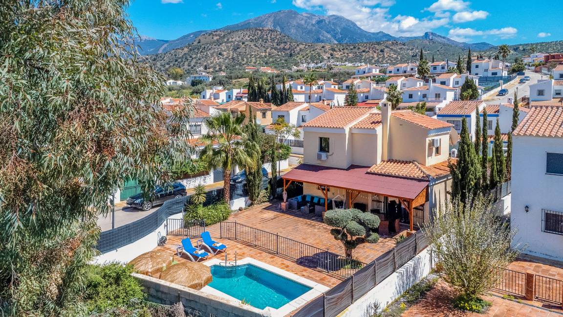 156 M² Villa ∙ 3 Habitaciones ∙ 6 Huéspedes - Alhama de Granada