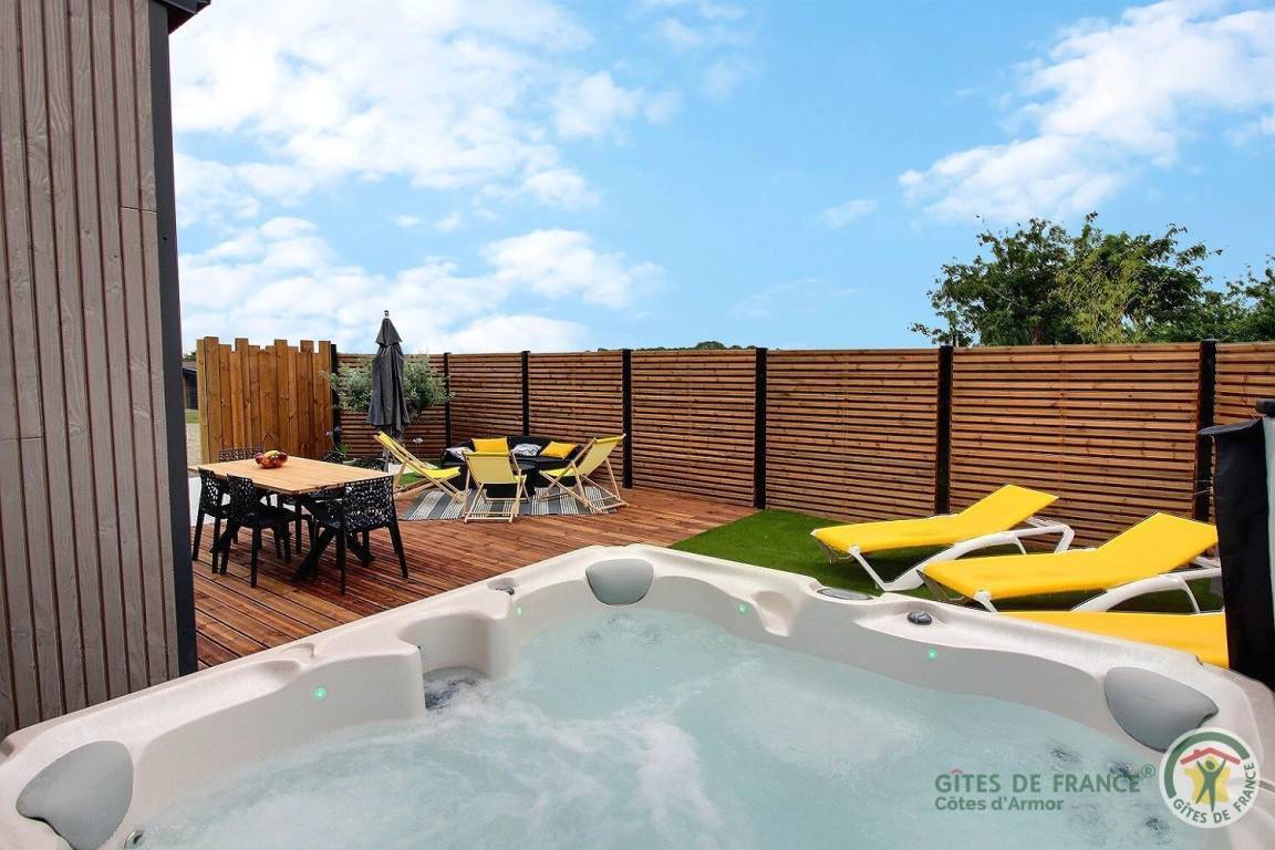 95 M² Gîte ∙ 3 Chambres ∙ 6 Personnes - Lamballe