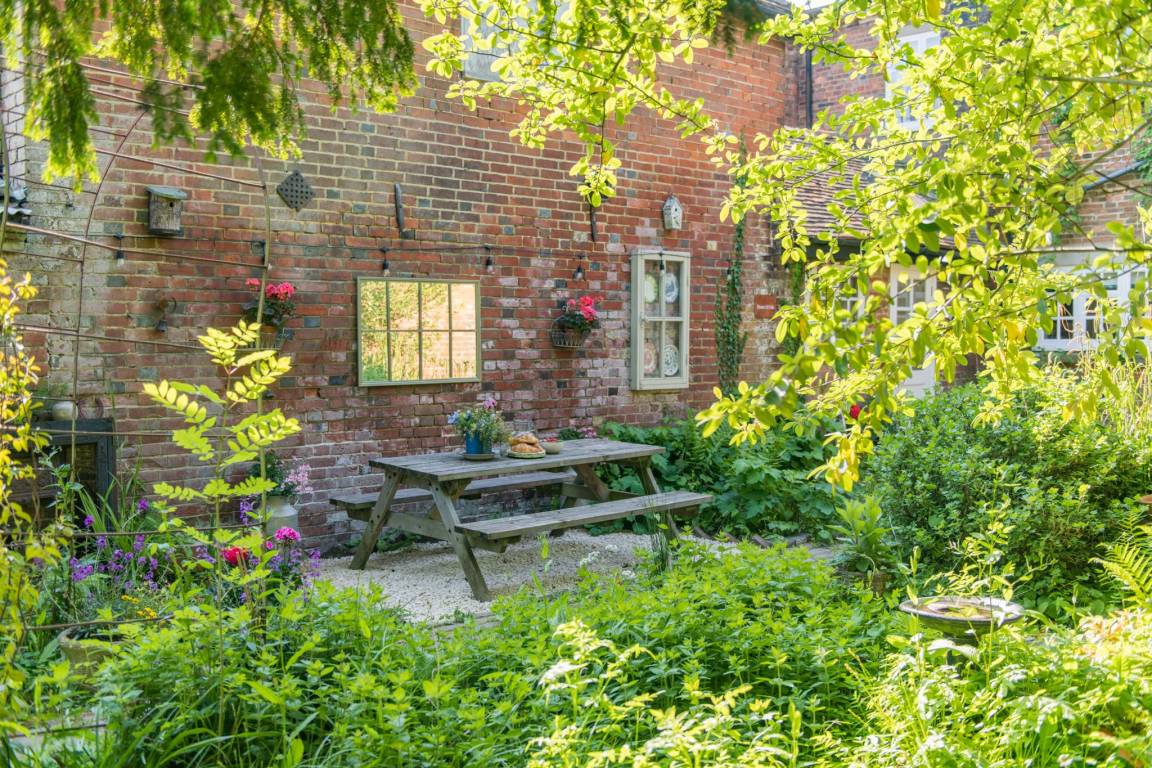 Cottage ∙ 3 Bedrooms ∙ 6 Guests - Tenterden